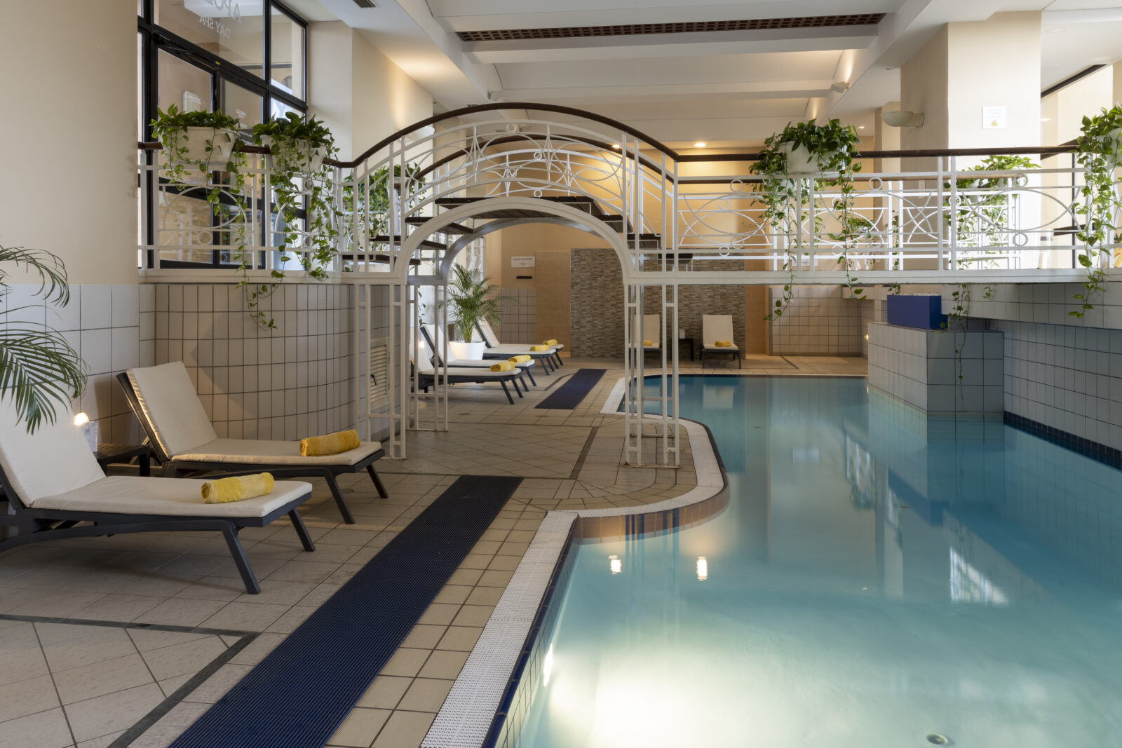 Individual Indoor Pool Memberships - Dee Spas